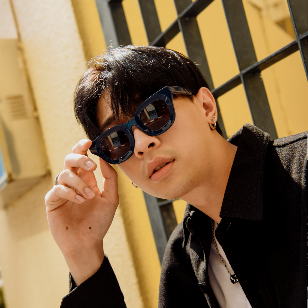 DAIMEN SUN – CLICK GLASSES